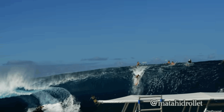 THE WORST WIPEOUT 2025 AT TEAHUPO’O – TAHITI. | Surf News Network